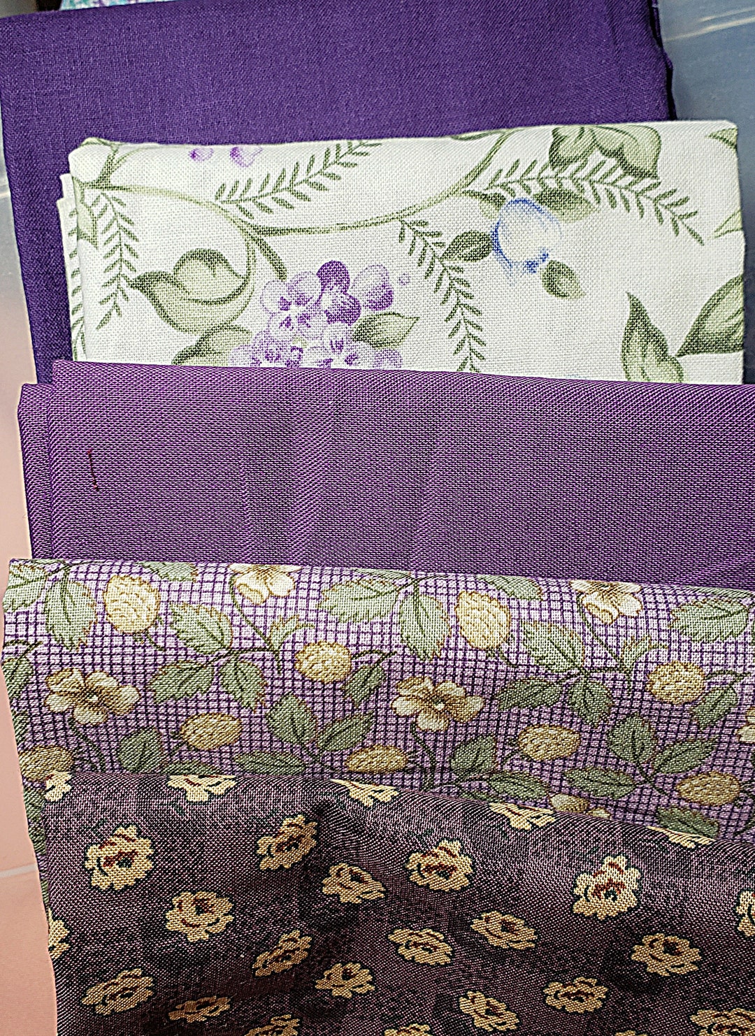 5 Purple Fat Quarters, Quilters Fat Quarters, OOP Cotton, Purple Floral ...