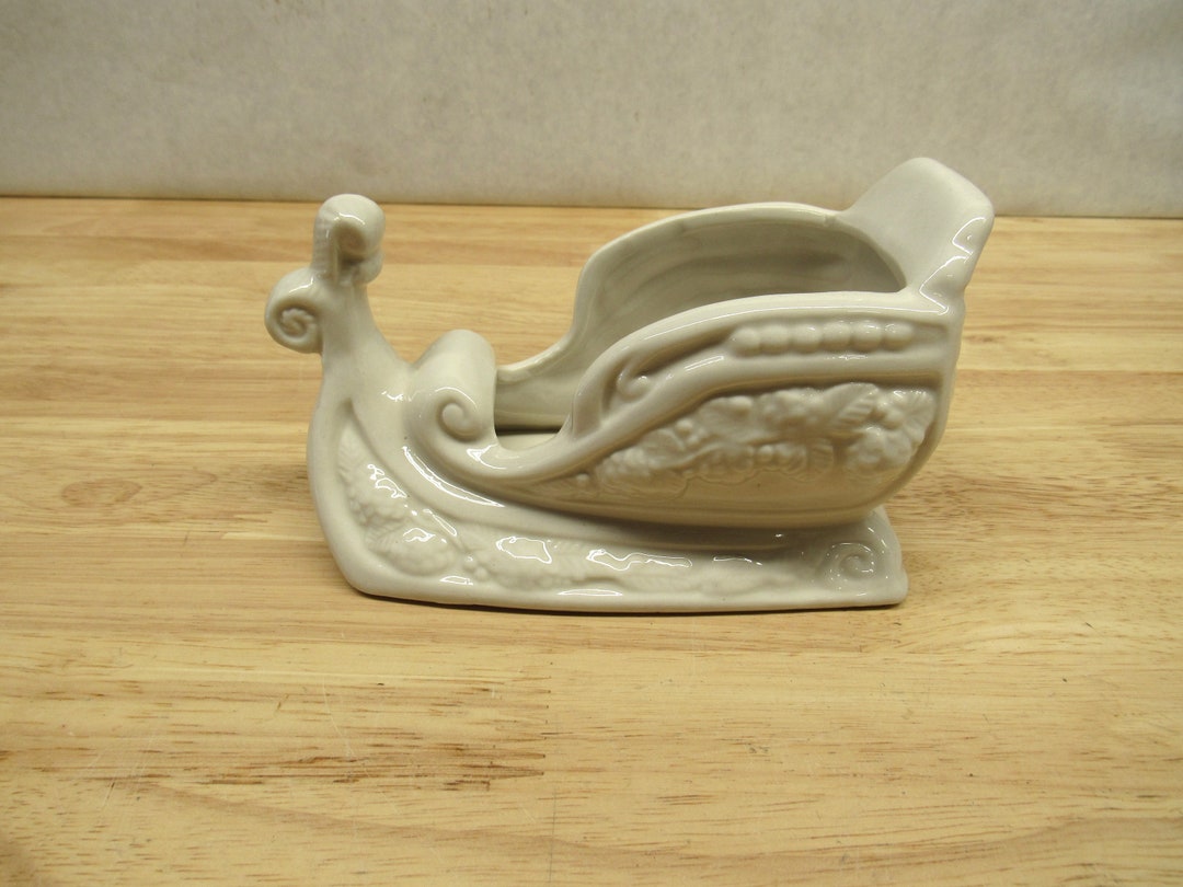 Westmoreland Ceramic Sleigh, White Porcelainchristmas Sleigh - Etsy