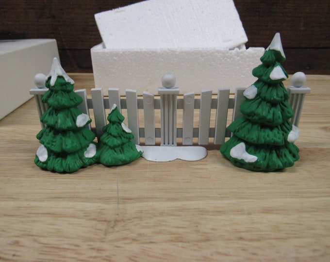 Christmas Village Piece, Dept 56 Fence Piece in Original Box, "frosty ...
