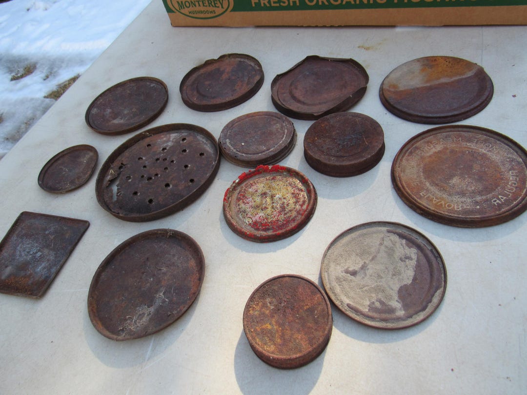 Rusty Can Lids, 14 Awesome Mixed Size Rusty Can Lids-craft Project ...