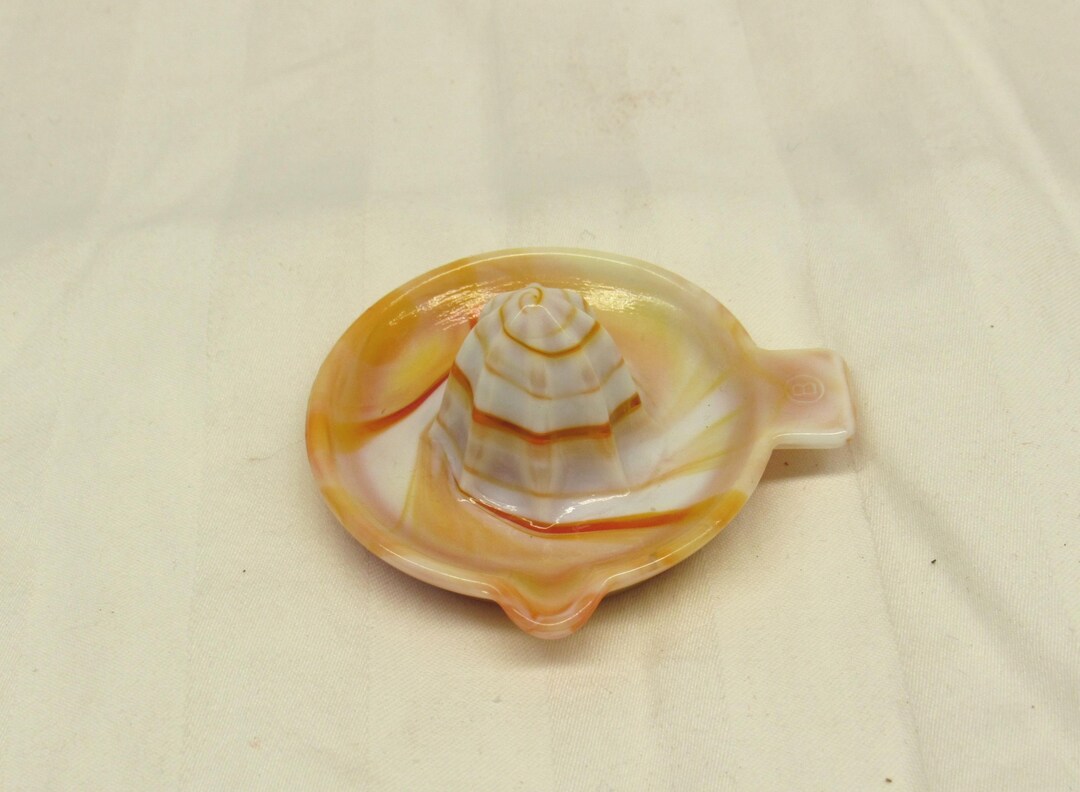 Miniature Glass Reamer, Edna Barnes Miniature Milk Glass Caramel Swirl ...