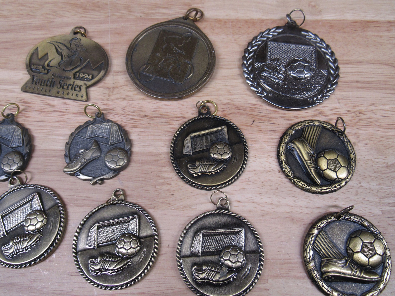 Metal Sports Medals, 21 Vintage Kids Metal Medals, Diving Medal, Soccer ...