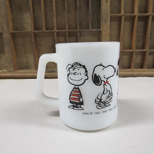 Peanuts Coffee Mug, 1965 Peanuts Milkglass Mug, Linus, Snoopy, Lucy ...
