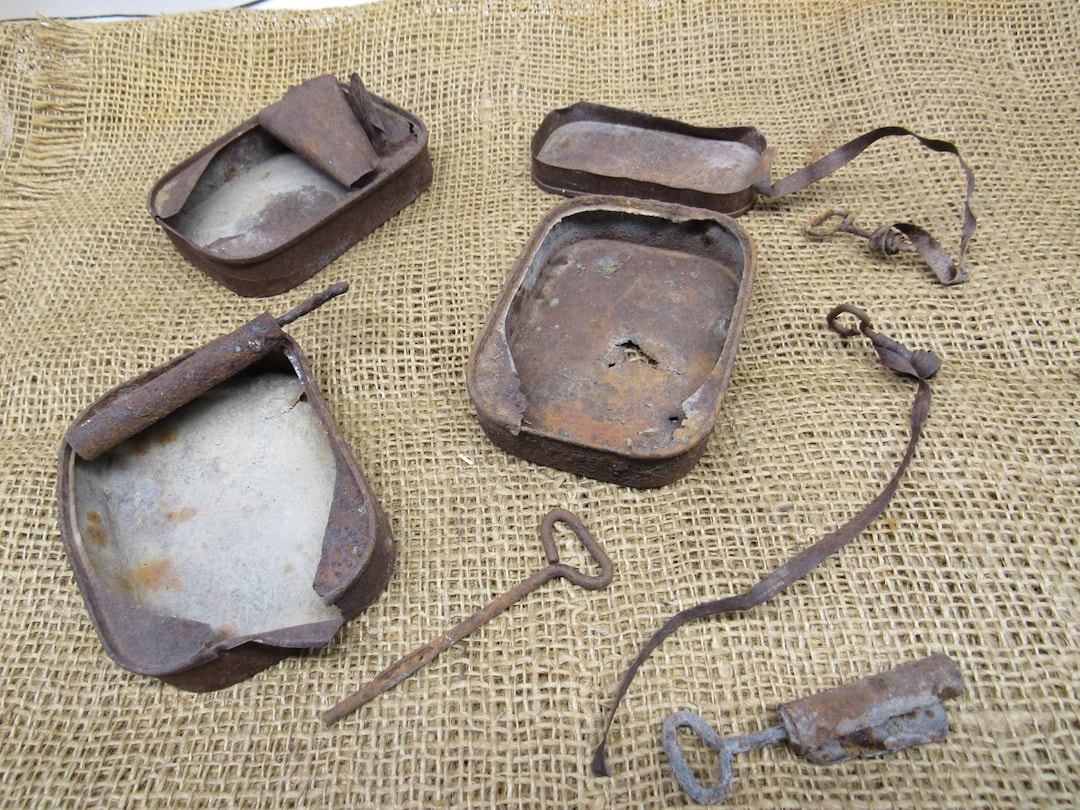 Rusty Sardine Cans, Wonderfully Rusty Sardine Cans, Sardine Can Keys ...