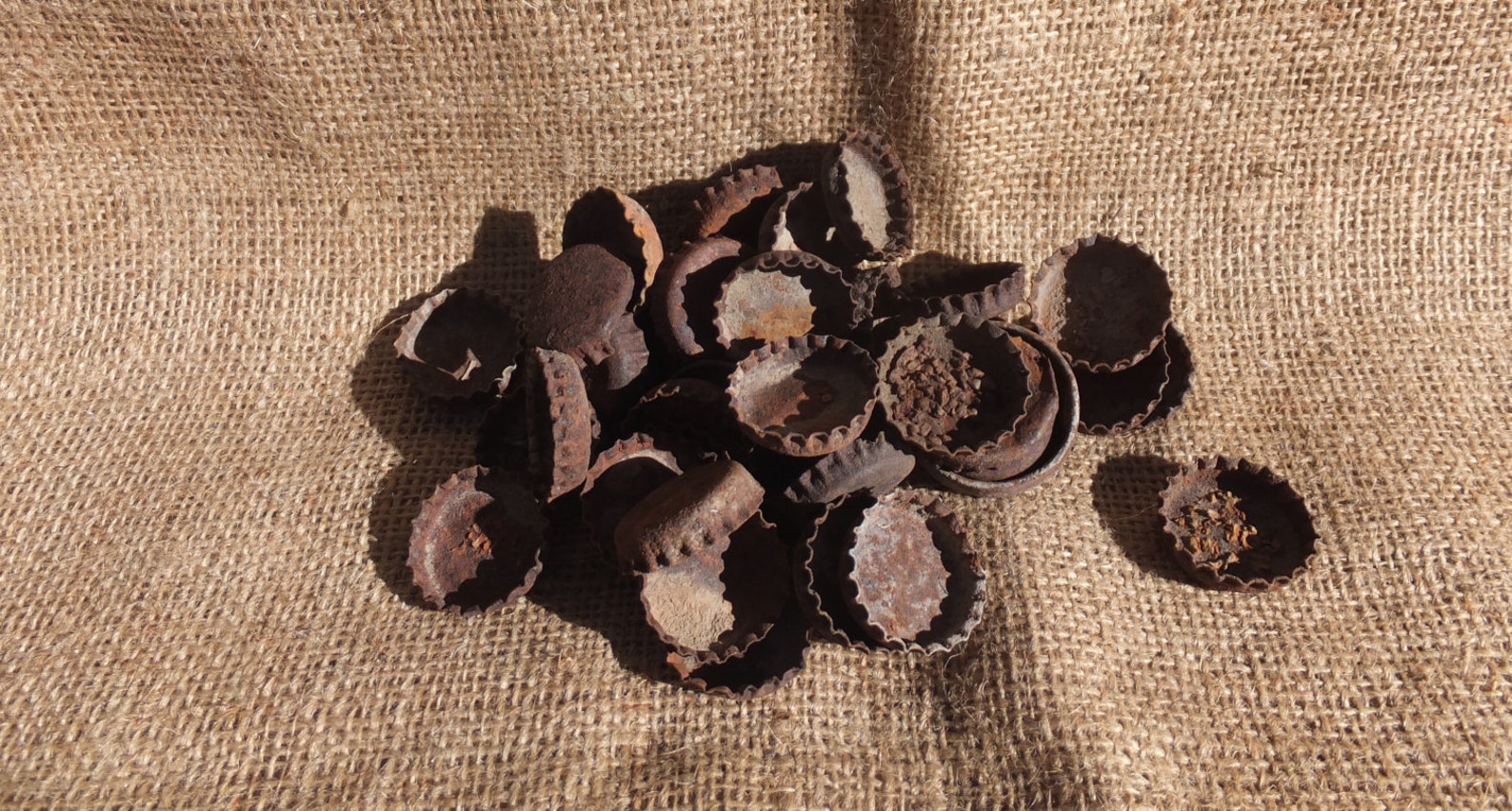 Rusty Bottle Caps Awesome Rusty Ol' Bottle Caps-craft | Etsy