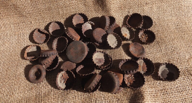 Rusty Bottle Caps Awesome Rusty Ol' Bottle Caps-craft | Etsy