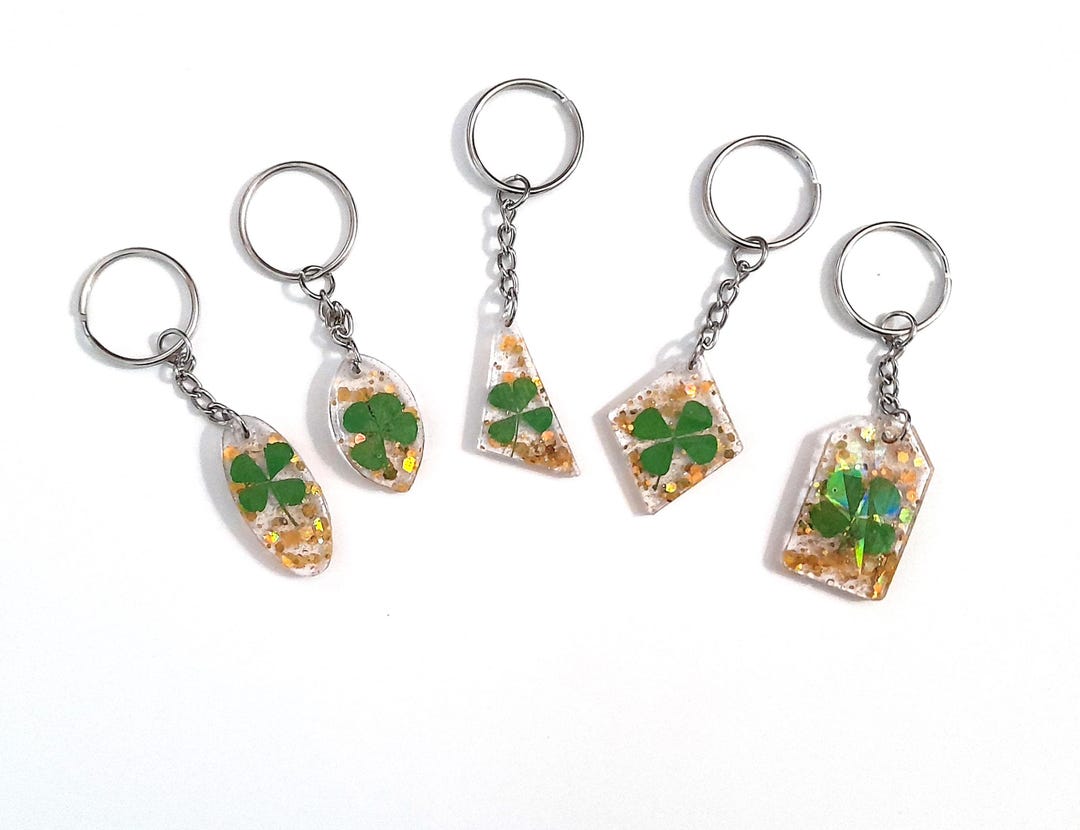 Real Four Leaf Clover Keychain: Holographic Lucky Charm, St Patrick's ...