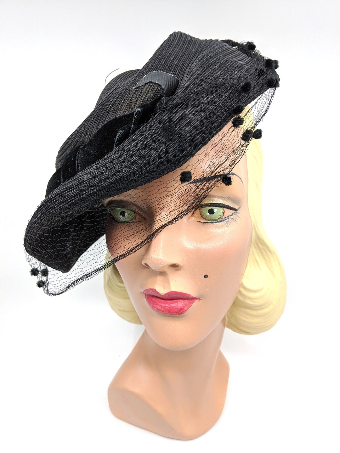 Vintage 1940 1950s Black Crinoline Cocktail Hat: Velvet Trim & Veiling ...