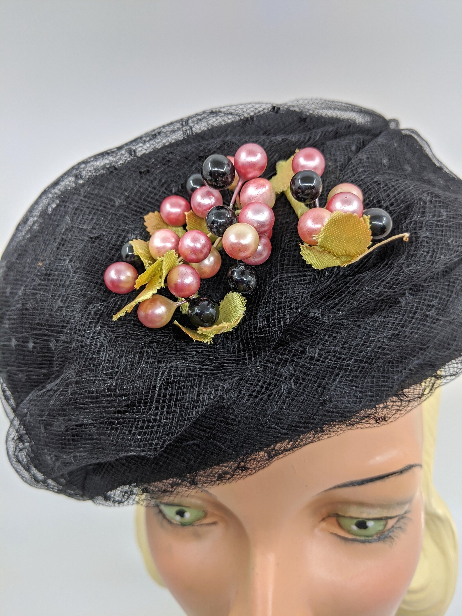Vintage 50s 60s Pill Box Hat ' ISABELLE ' Black Tulle Net Flowers ...
