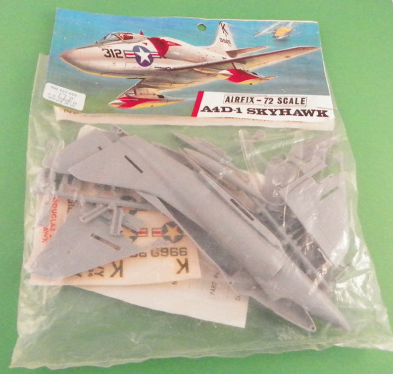 Vintage AIRFIX 72 Scale Plastic Model A4D-1 Skyhawk Airplane - Etsy