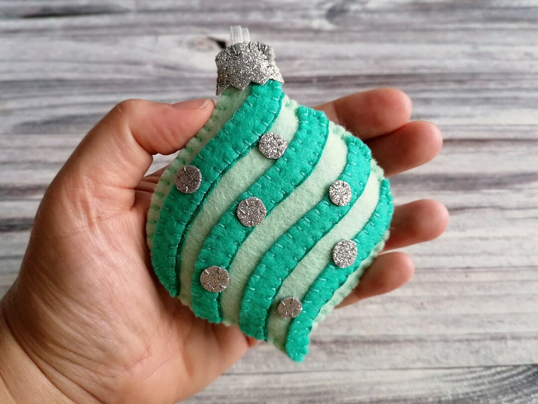 READY to SHIP / Bigger Wool Felt Retro Mint Bauble Ornaments for Winter ...