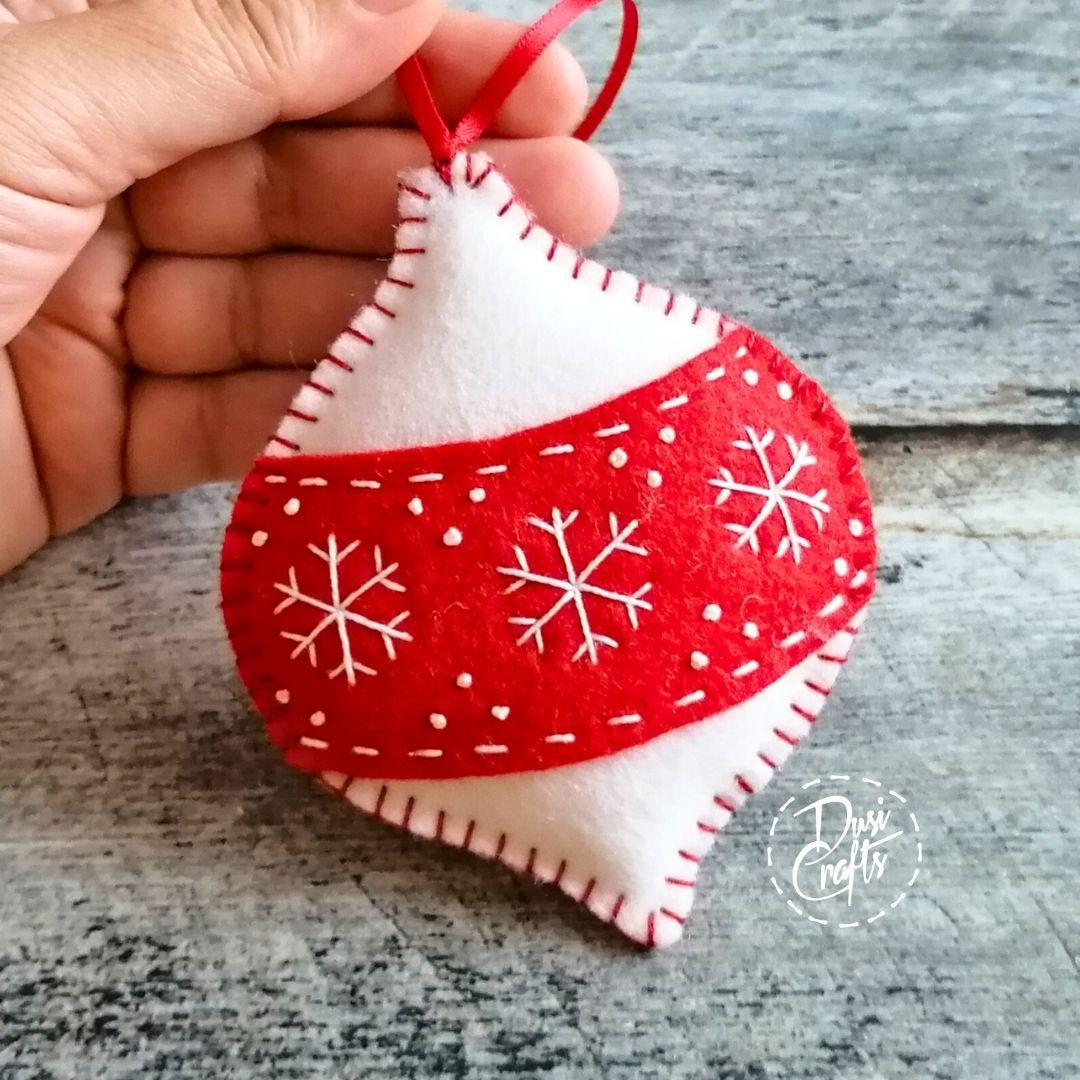 Bigger Wool Felt Retro Bauble Ornaments in Red White With Snowflake ...