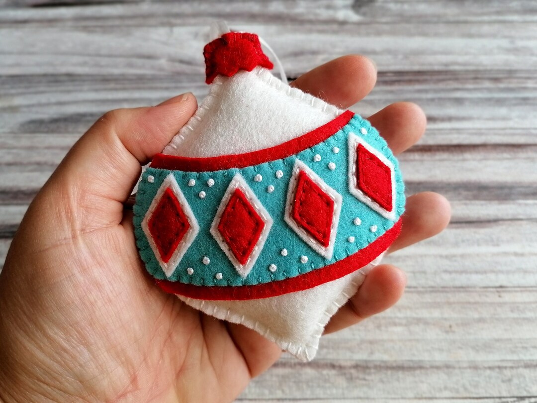 Bigger Wool Felt Retro Bauble Ornaments in Red White Blue for Winter ...