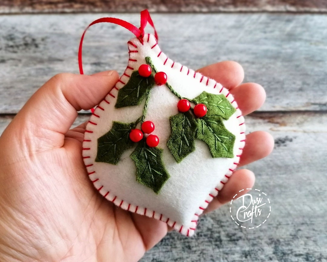 Bigger Wool Felt Bauble Ornaments in Red White With Holly Leaves for ...