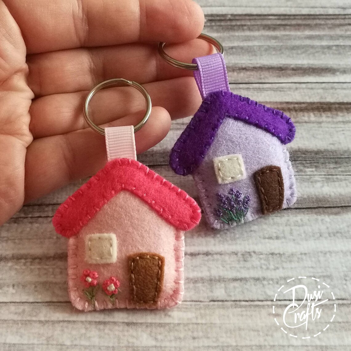 Felt Small House keychain Moving gift New home Housewarming | Etsy