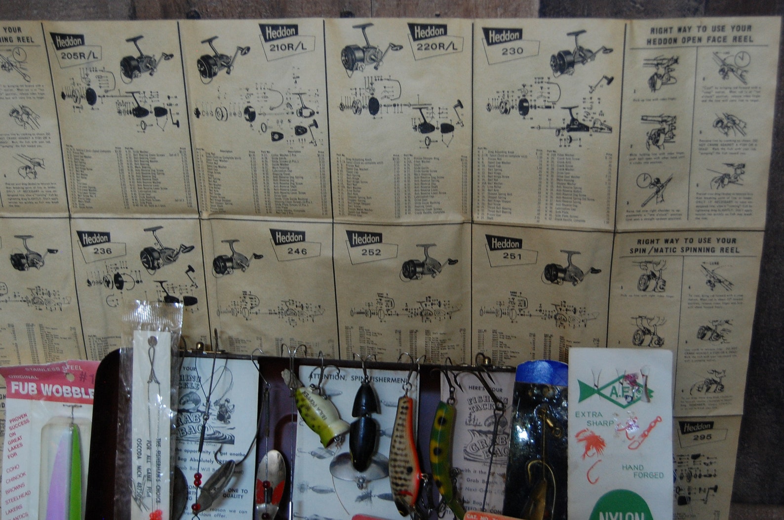 Vintage Fishing Metal Tackle Box With Lures Vintage 1956 - Etsy