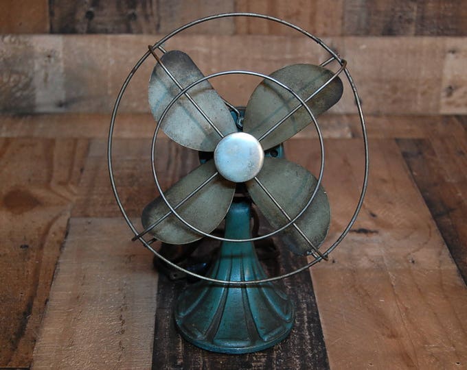 Vintage Industrial Fan, Vintage Desk, Table Fan, Retro Old School, Art ...