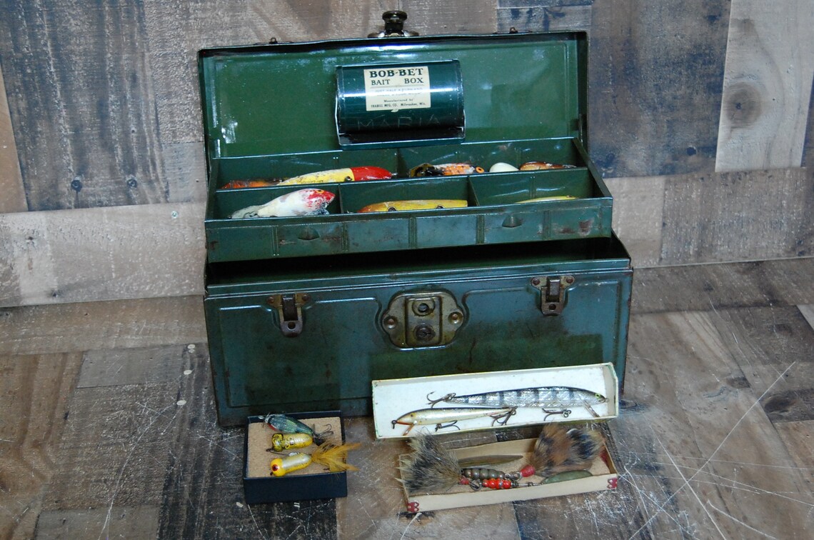 Vintage Green Metal Fishing Tackle Box Filled With Vintage - Etsy