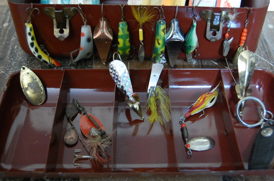 Vintage Fishing Metal Tackle Box With Lures Vintage 1956 - Etsy