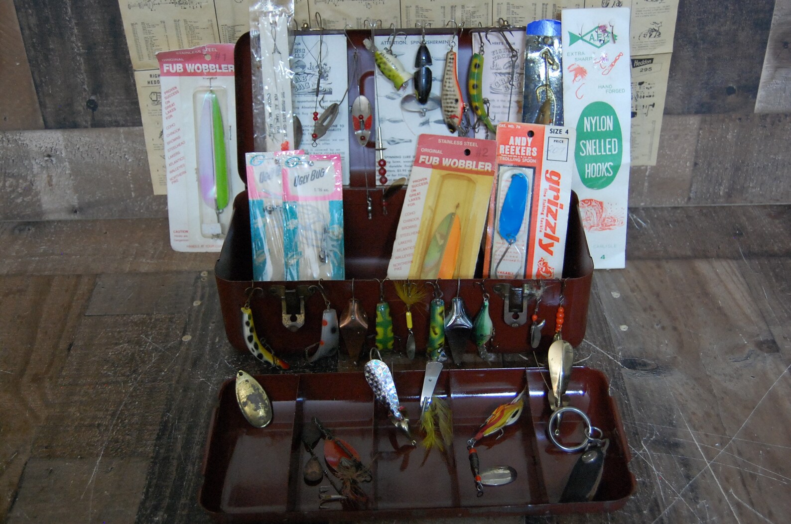 Vintage Fishing Metal Tackle Box With Lures Vintage 1956 - Etsy