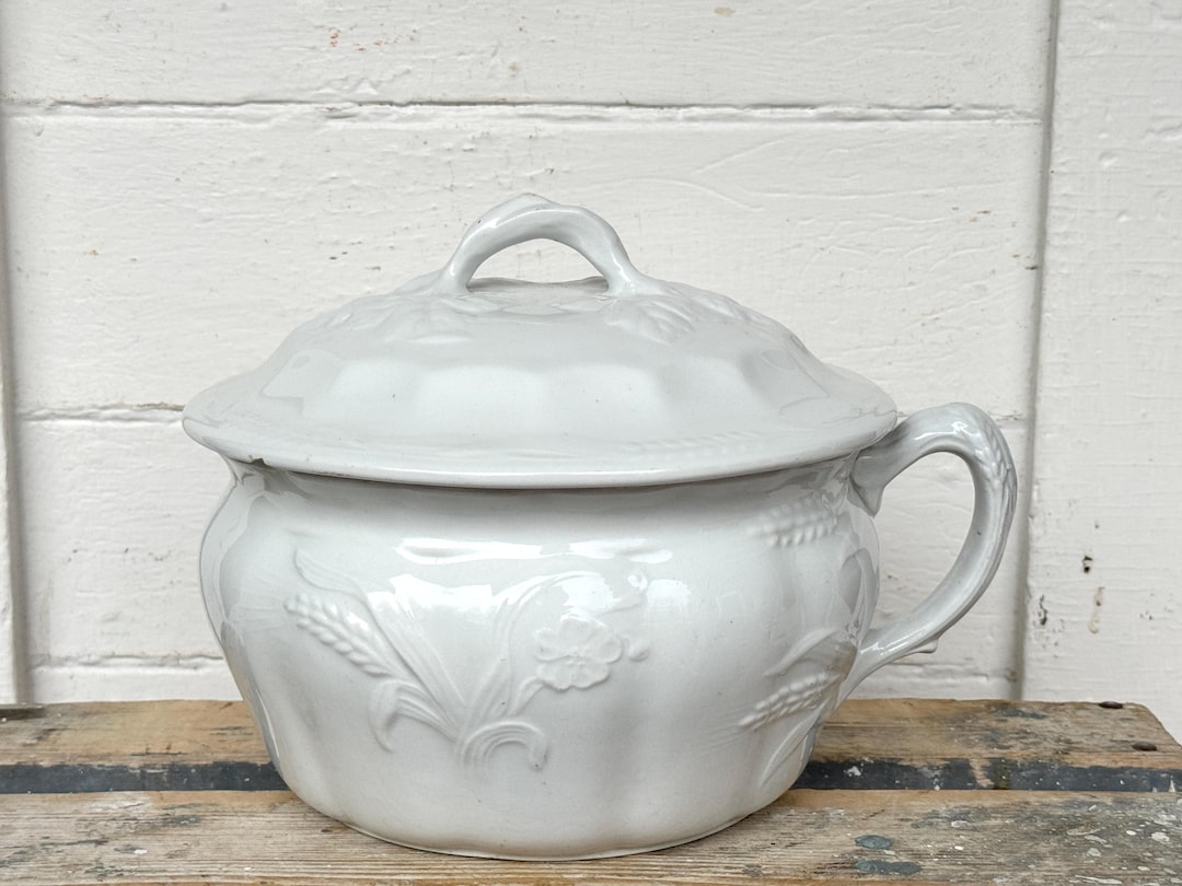 White Ironstone Chamber Pot With Lid ~ Antique Alfred Meakin Ironstone ...