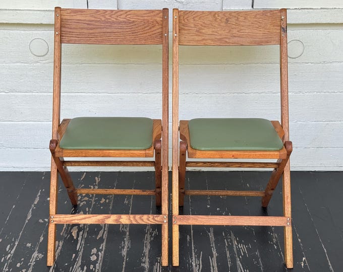 2 Rare Folding Chairs ~ Oak Folding Chairs With Pads & Curved Backs ...