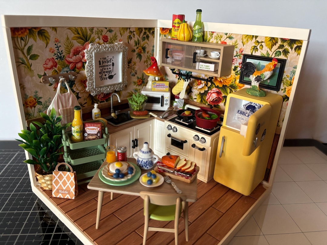 Miniature Kitchen Diorama Room Cute Dollhouse Tiny Furniture Collector ...