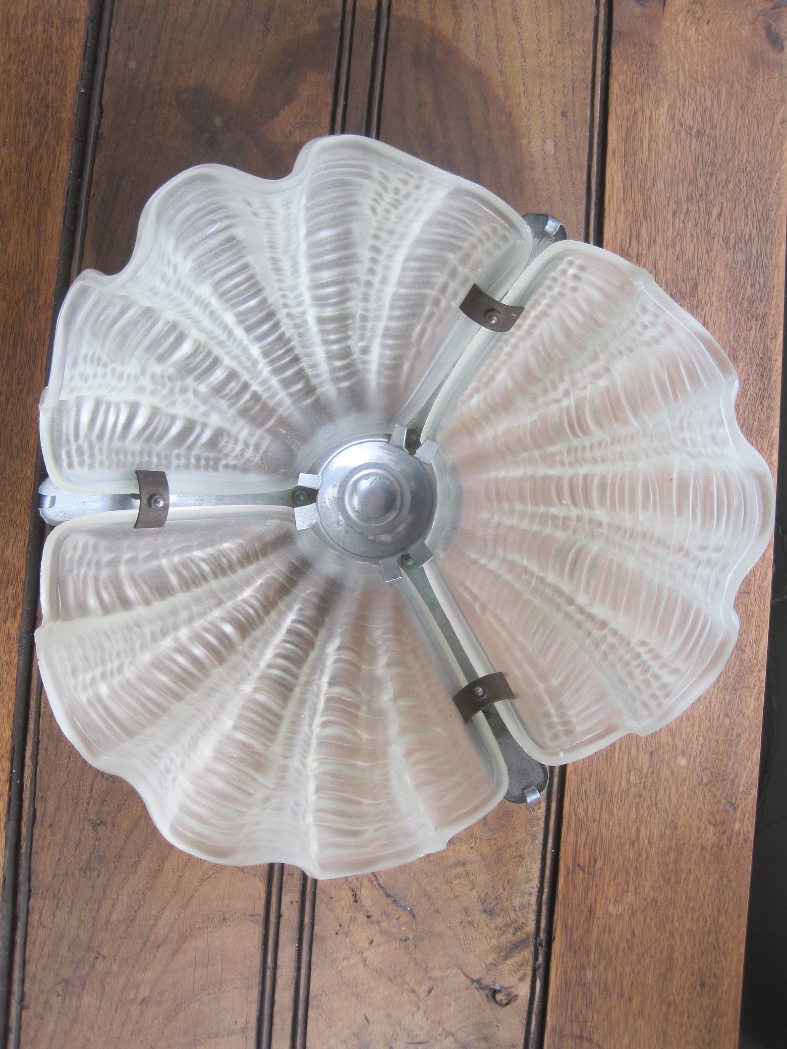 SOLD - Art Deco 1930s Glass & Chrome Odeon Clam Shell Light Shade - Etsy UK