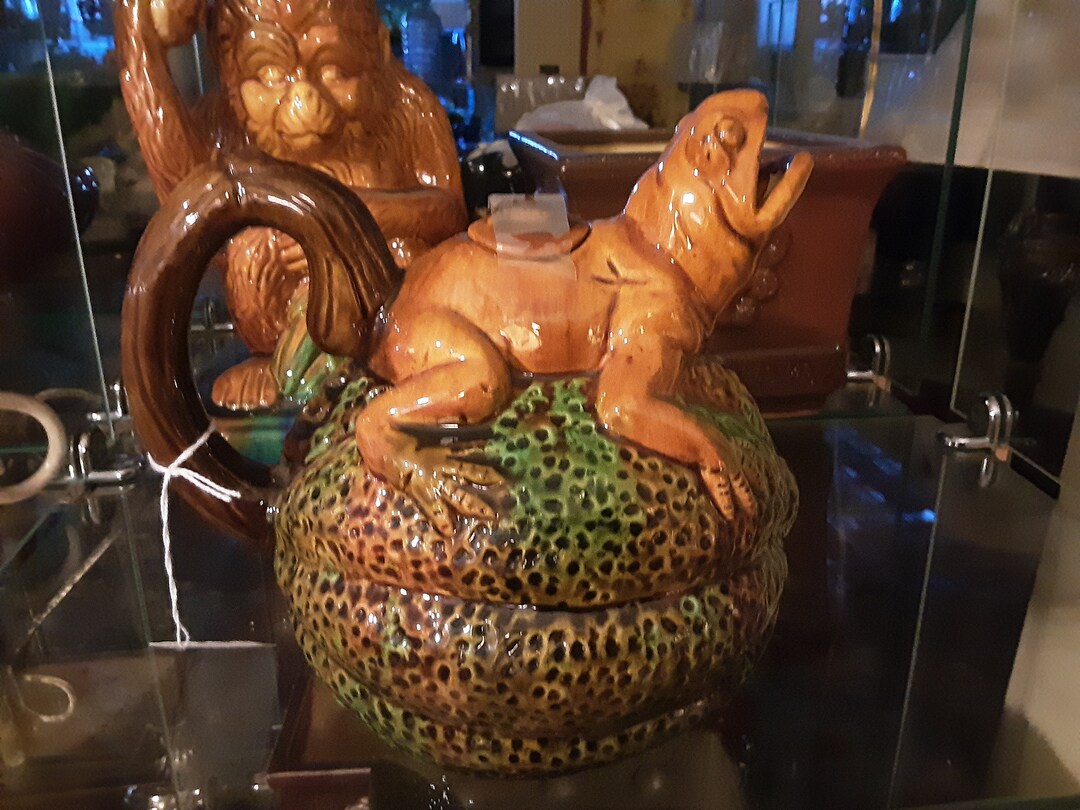 Teapot, Majolica Reproduction, Character Lizard (?or Frog?) - Etsy