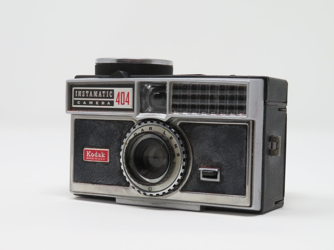 Vintage 1960s Kodak Instamatic 404 Uses New Flashcube Includes Camera ...