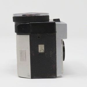 Vintage 1960s Kodak Instamatic 404 Uses New Flashcube Includes Camera ...