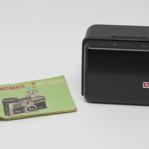 Vintage 1960s Kodak Instamatic 404 Uses New Flashcube Includes Camera ...