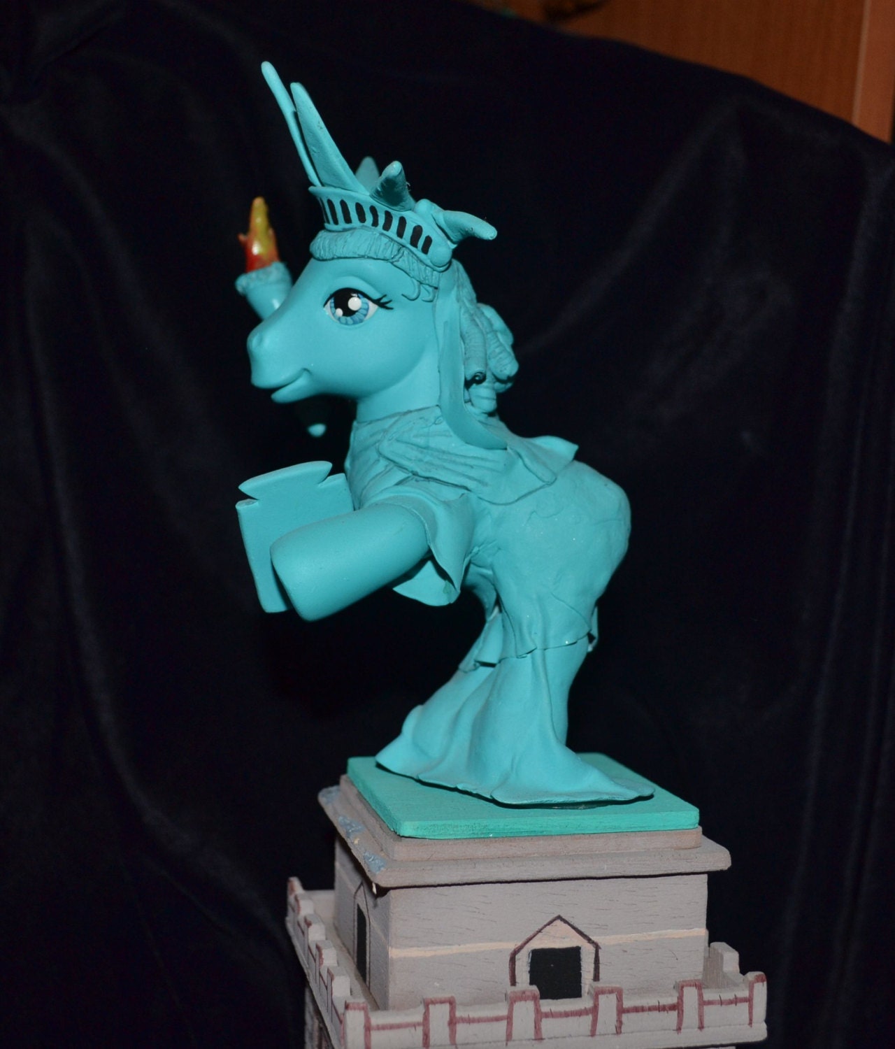 Custom My Little Pony Statue of Liberty - Etsy