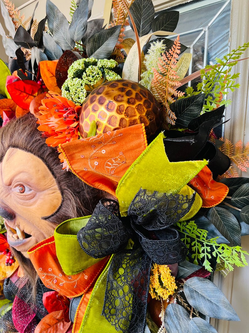 Scary Halloween, Werewolf Wreath, Macabre Wreath, Front Door Wreath ...