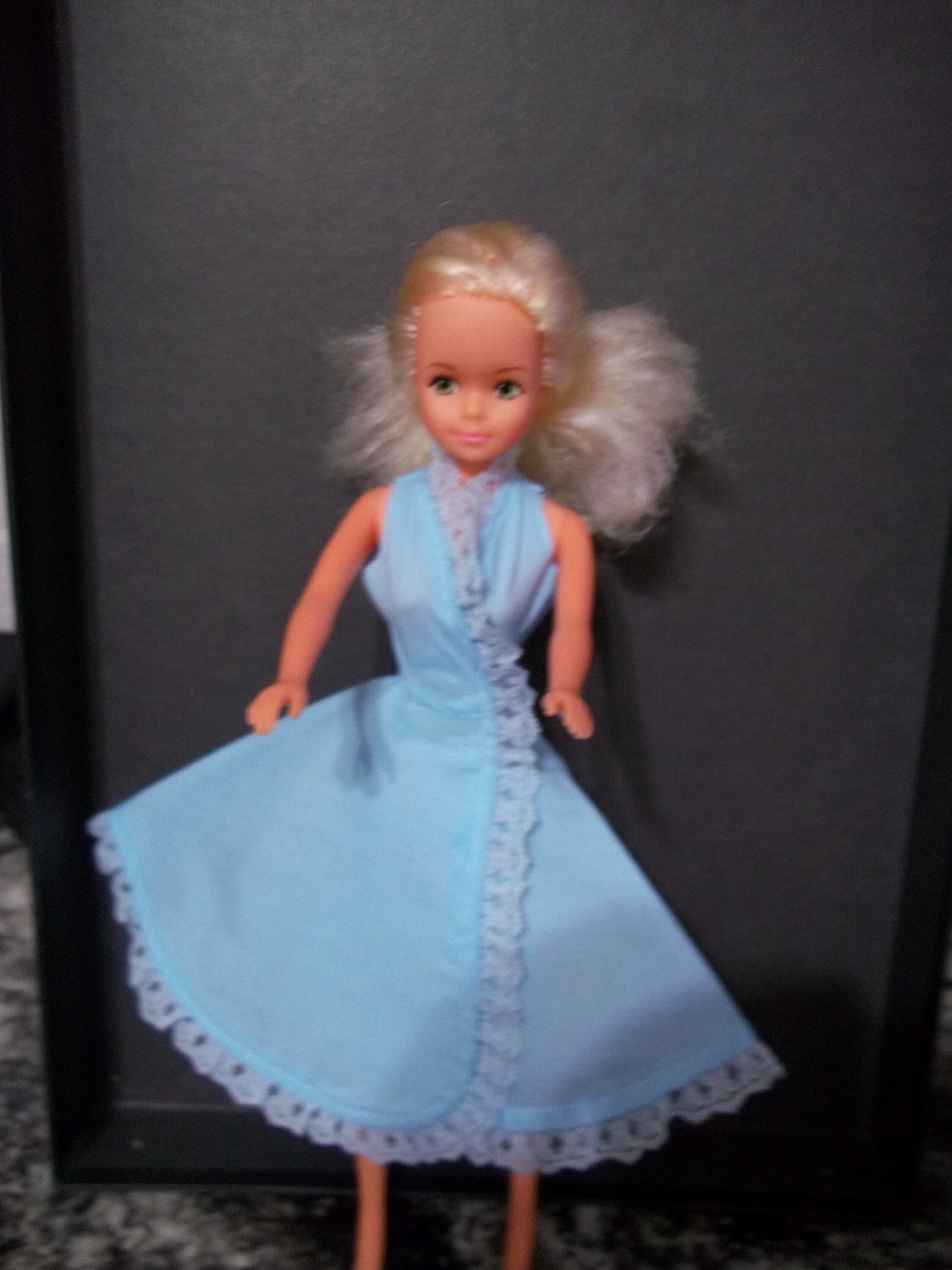 Barbie Perfectly Suited 1997 17567 By Mattel Robert Millicent