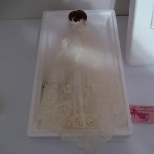 Romantic Rose Bride Barbie Doll by Mattel 1995 New in Box Limited ...