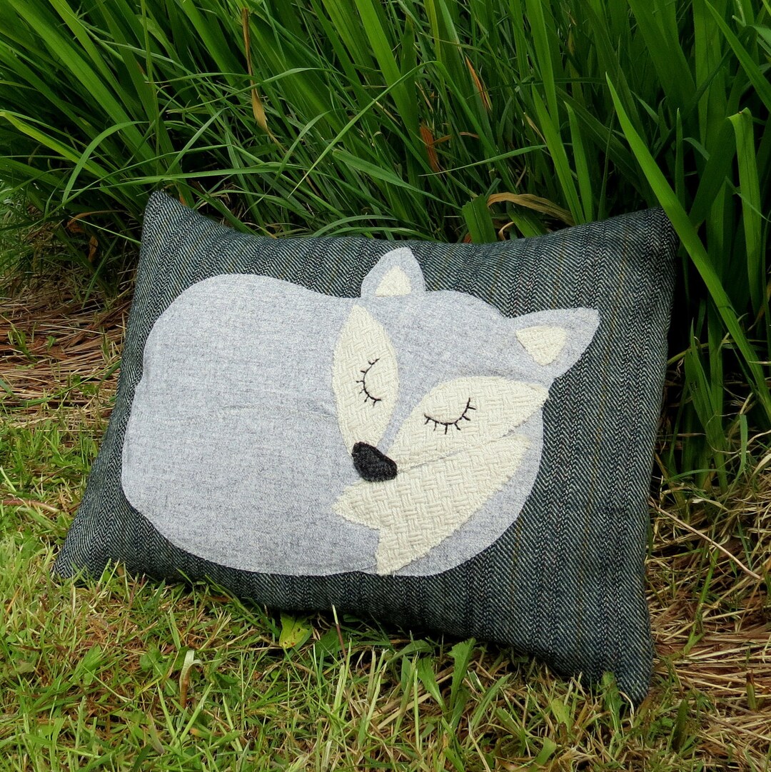 Fox Cushion, Fox on Tweed Wool, With Polyester Pad, Fox Pillow - Etsy