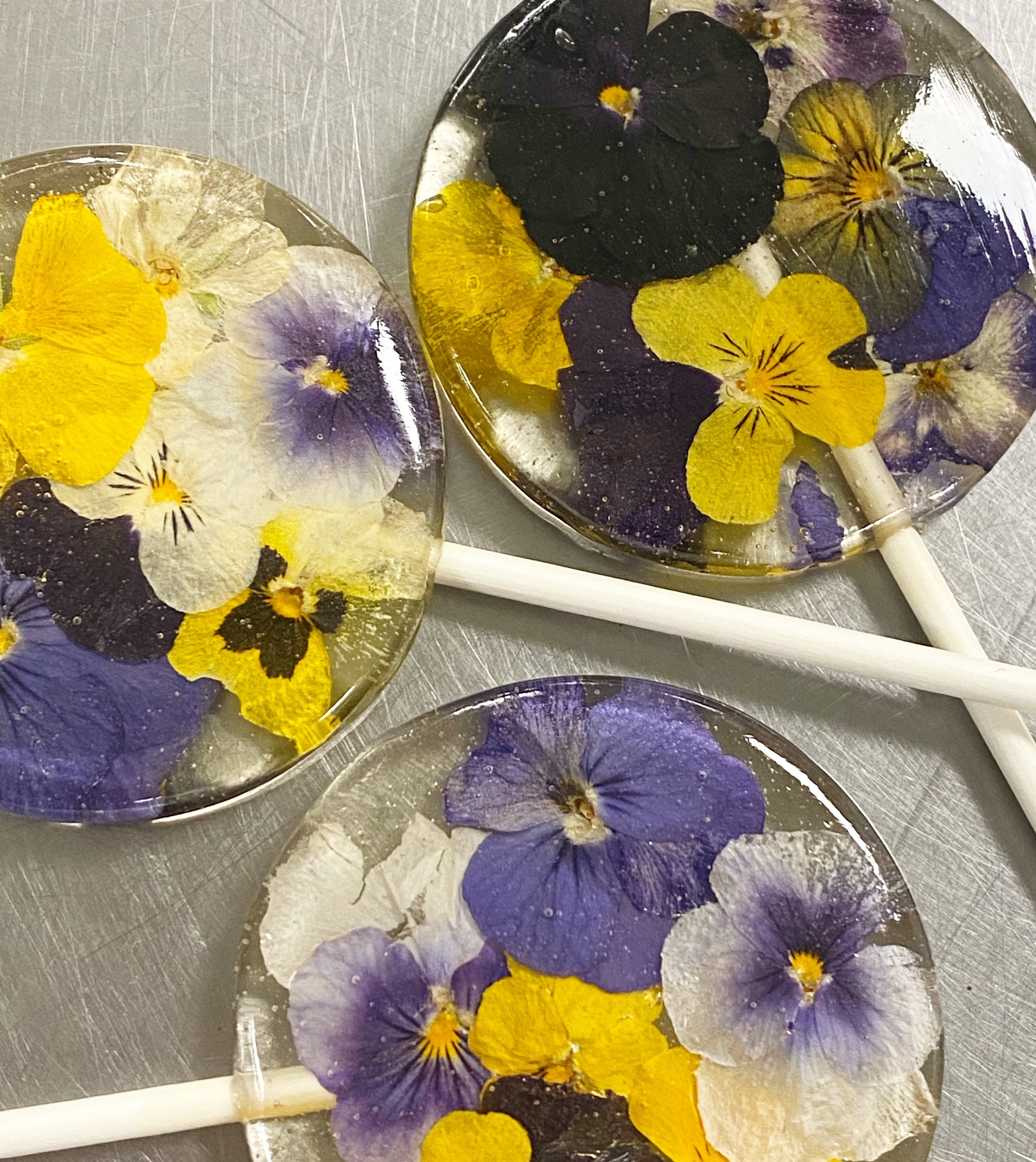 3 Floating Flowers Edible Viola Wedding Party Favors Lollipops - Etsy
