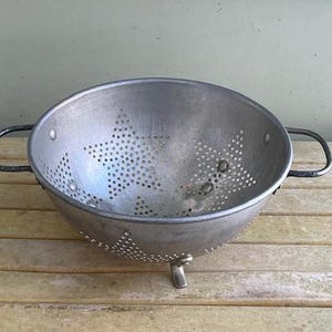 Vintage Aluminum Star Colander, Farmhouse Kitchen - Etsy