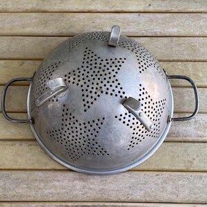 Vintage Aluminum Star Colander, Farmhouse Kitchen - Etsy
