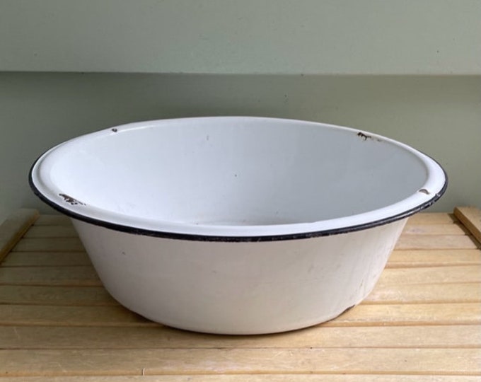 Vintage Enamel Wash Basin, White With Black Trim - Etsy