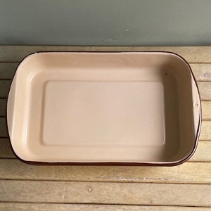 Enamel Cake Pan, Vintage Tan With Brown Trim Enamelware Pan - Etsy