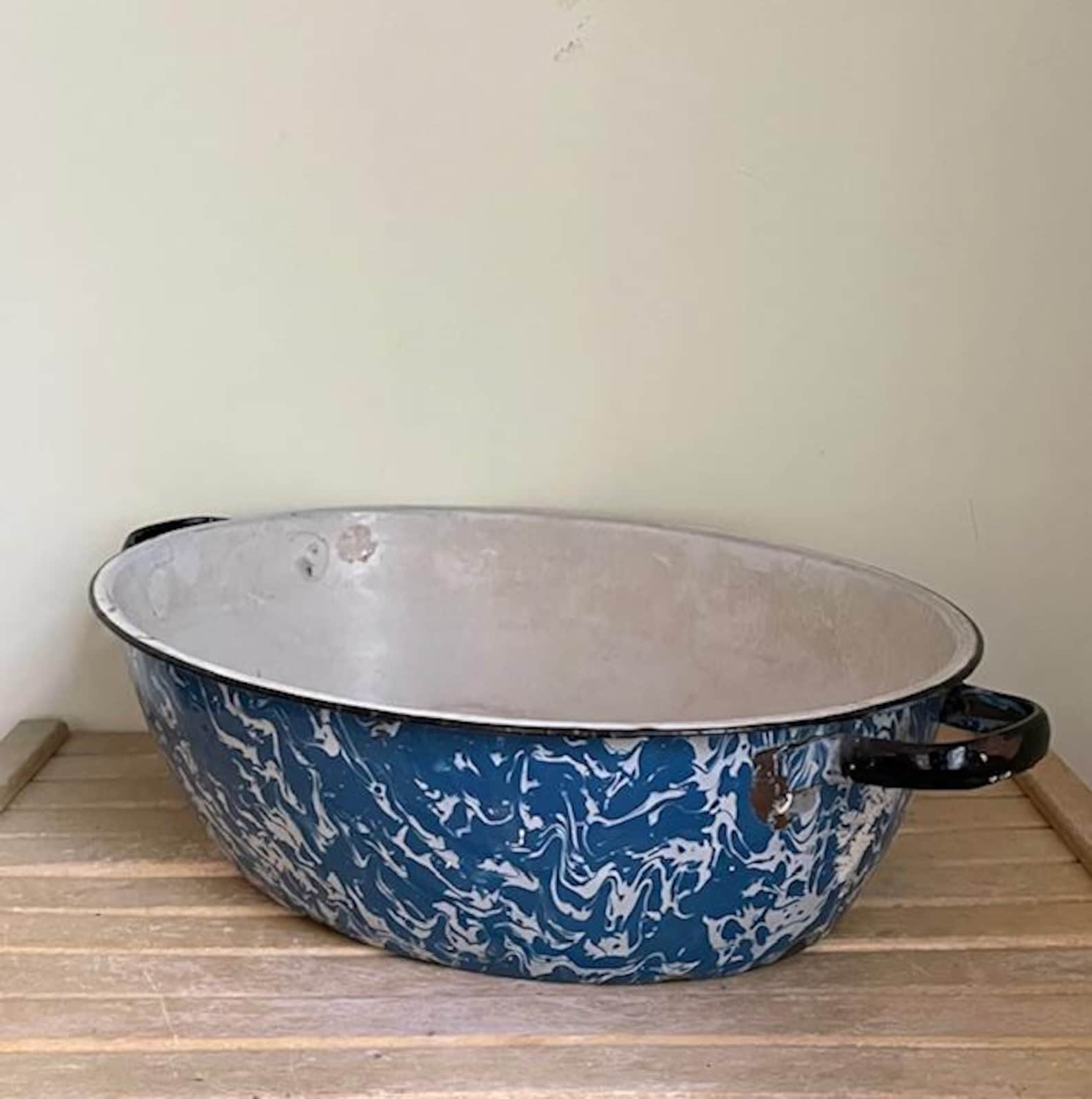 Oval Blue Swirl Graniteware Wash Basin With Handles, Vintage Blue Swirl ...