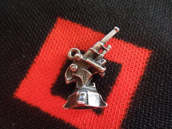 Sterling Anti-Aircraft Gun Charm Artillery Weapon Ste… - Gem