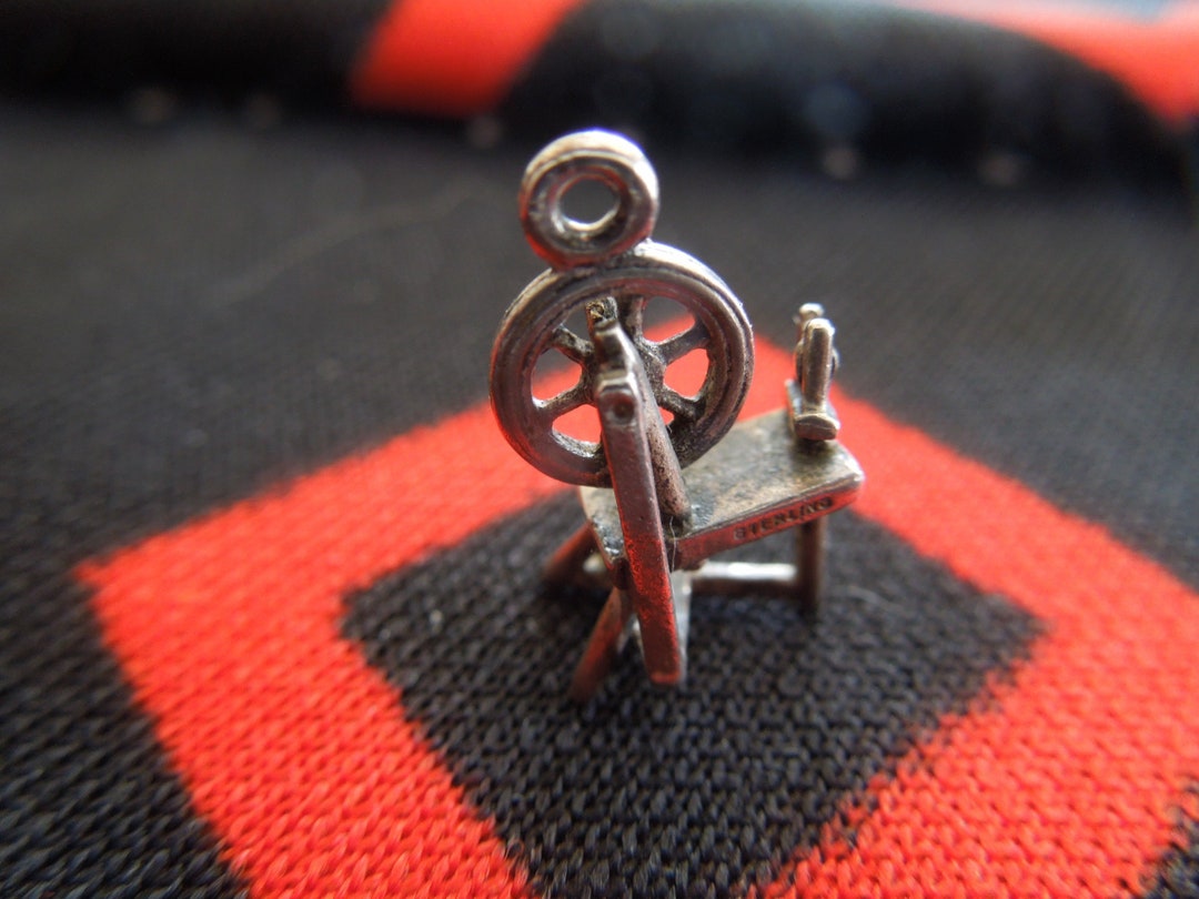 Sterling Spinning Wheel Charm Vintage Spinning Wheel Sterling Silver ...