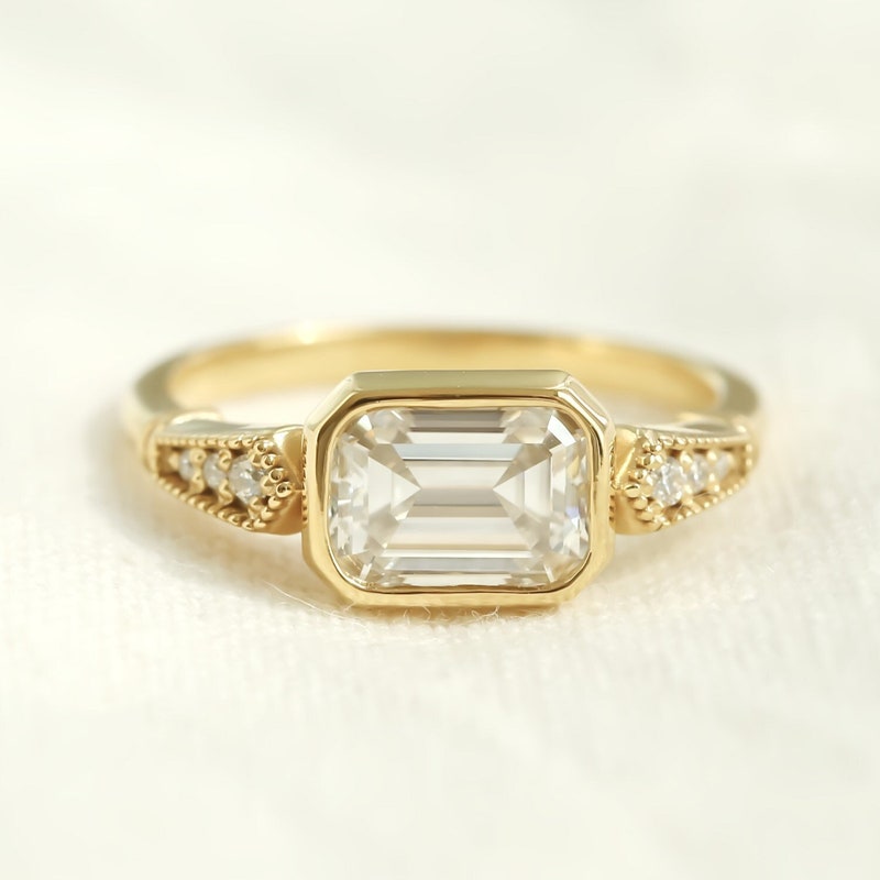 Horizontal Ring - Etsy