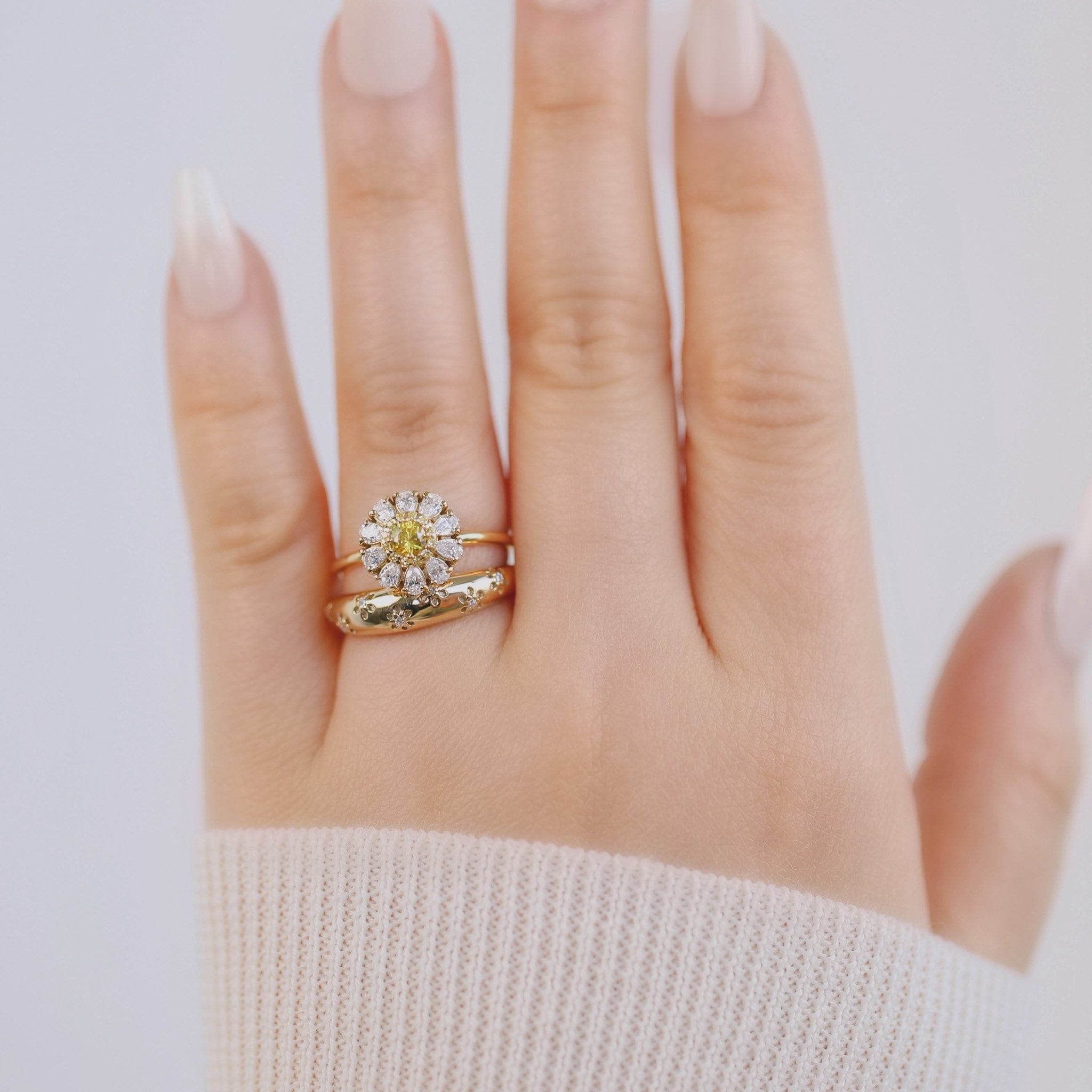 Daisy Solitaire Engagement Ring | Etsy