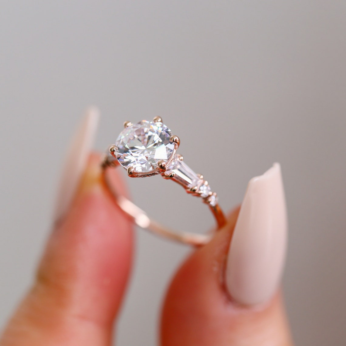 Anillo de siete piedras anillo cónico anillo de compromiso | Etsy