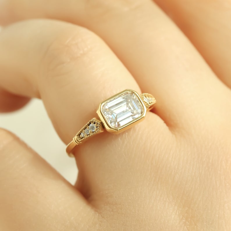 Horizontal Emerald Cut Solitaire Ring East West Ring Emerald - Etsy