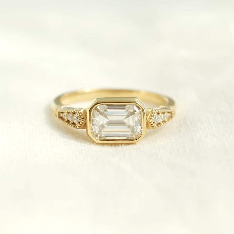 Horizontal Emerald Cut Solitaire Ring East West Ring Emerald - Etsy